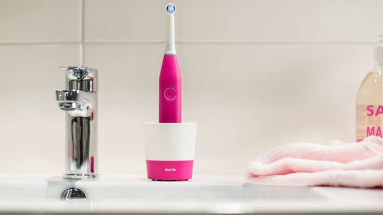 Correct brushing technique for a fresh and healthy mouth | Dentle